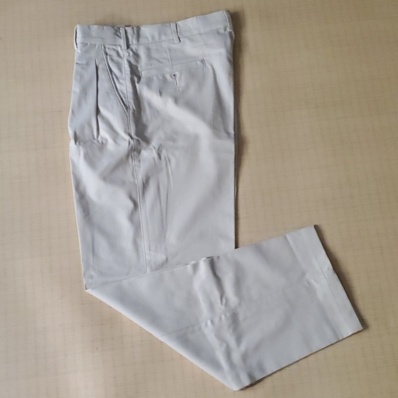 Caribbean | Pants | Caribbean Mens Pleated Khaki Pants | Poshmark